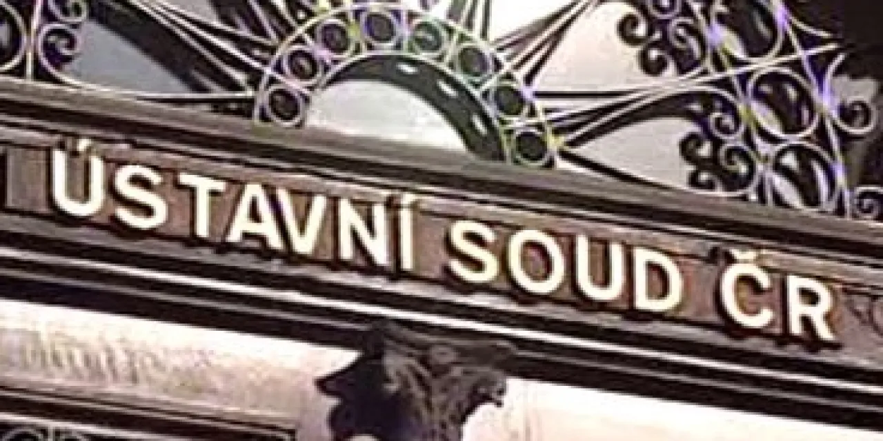 Soudci, kteří byli v KSČ, mohou soudit kauzy týkající minulosti — ČT24 ...