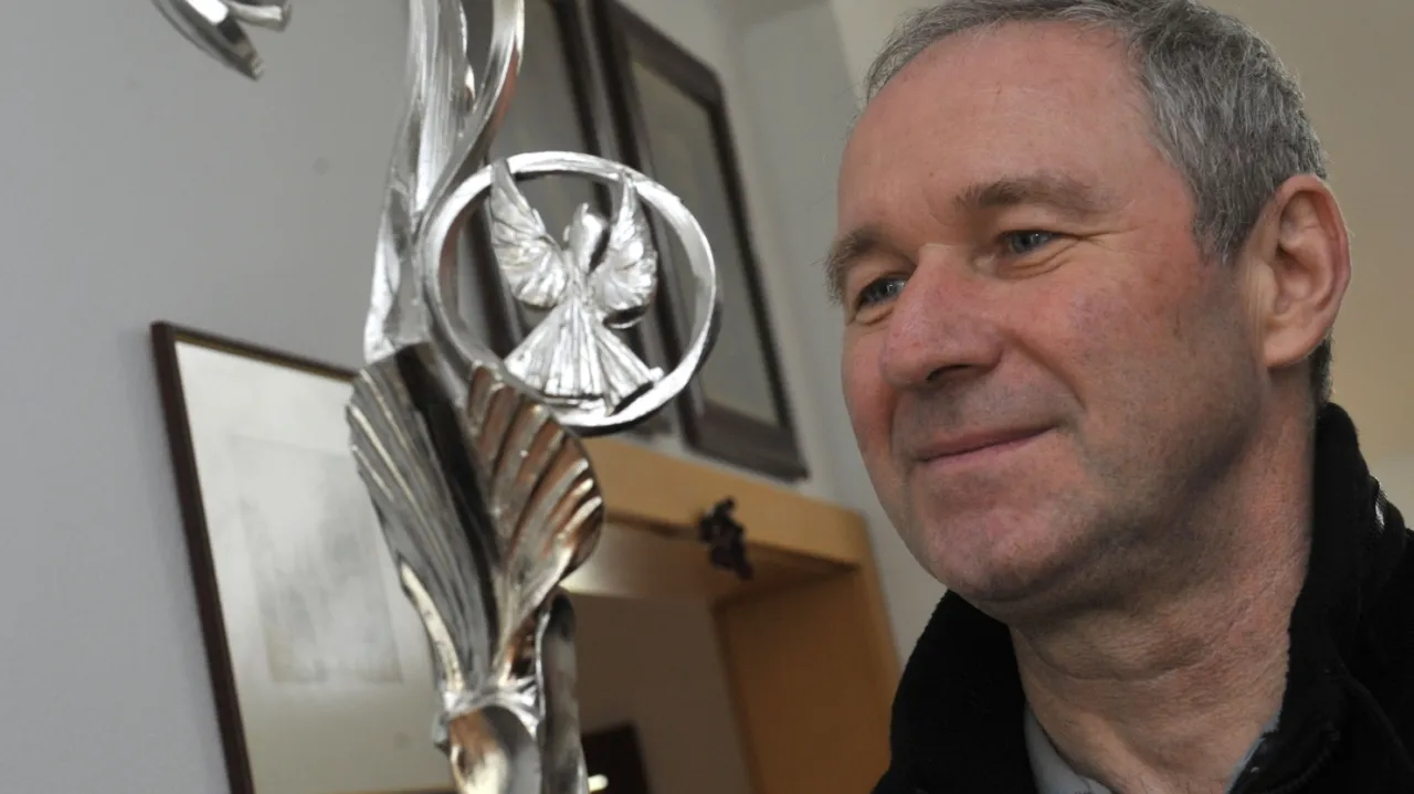 Arcibiskup Bezák žádá spravedlnost u Františka i v českých kinech ...