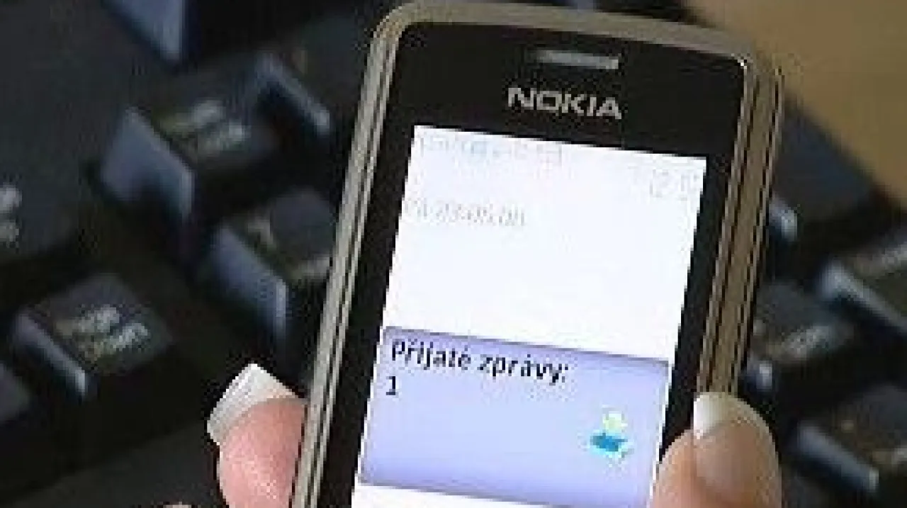 Reklama do mobilů by se mohla plně rozšířit do dvou až tří let — ČT24 ...