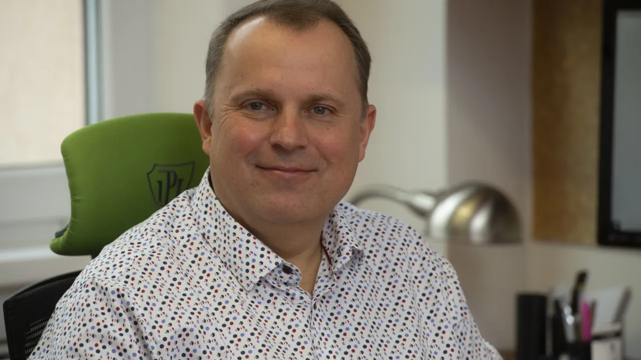 Novým rektorem Univerzity Palackého je Martin Procházka — ČT24 — Česká ...