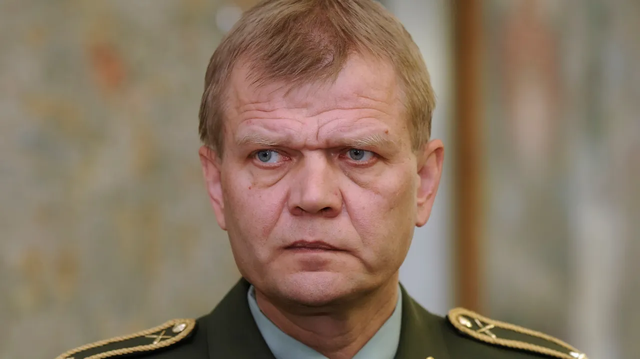 Zeman chce nového šéfa generálního štábu jmenovat na konci dubna — ČT24 ...