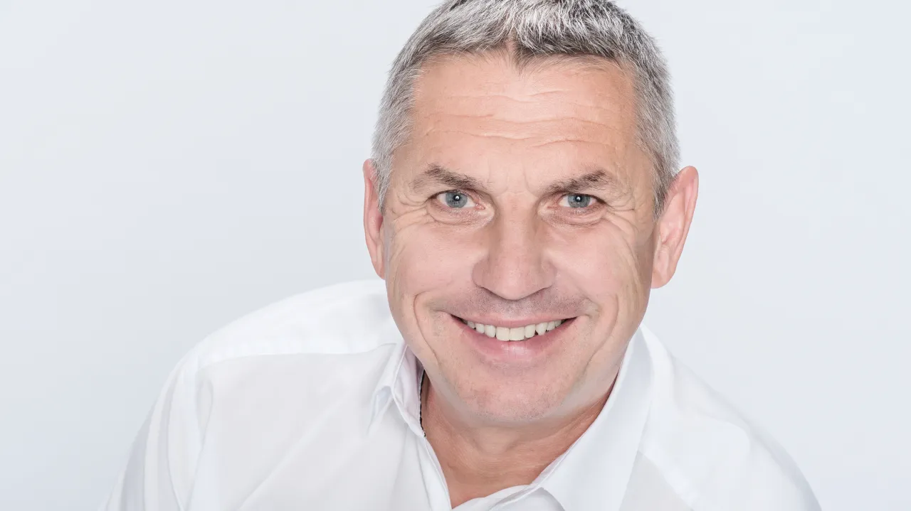 Senátorské křeslo za Jablonec obhájil Zeman z ODS. Porazil Tejmlovou z ...