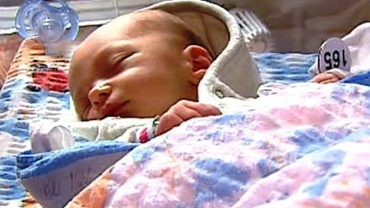 V Británii se narodila holčička bez genu způsobujícího rakovinu prsu ...