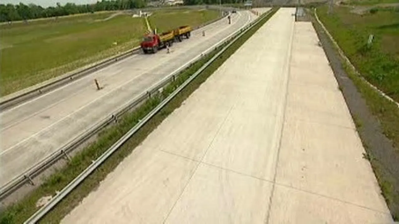 Zpomalení stavby D47 výrazně zhorší dopravu na severu Moravy — ČT24 — Česká televize