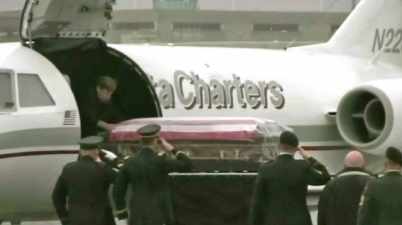 Dennis Weichel - příběh amerického hrdiny — ČT24 — Česká televize