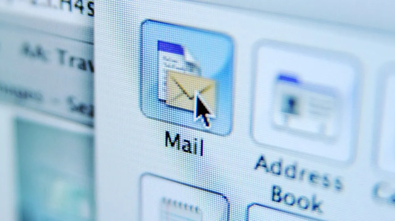 Chovanec: Některé Sobotkovy e-maily zřejmě hackeři zmanipulovali — ČT24 — Česká televize