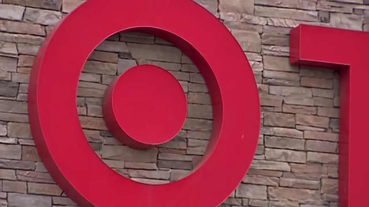 Krádež PIN v řetězci Target postihla 70 milionů Američanů — ČT24 ...