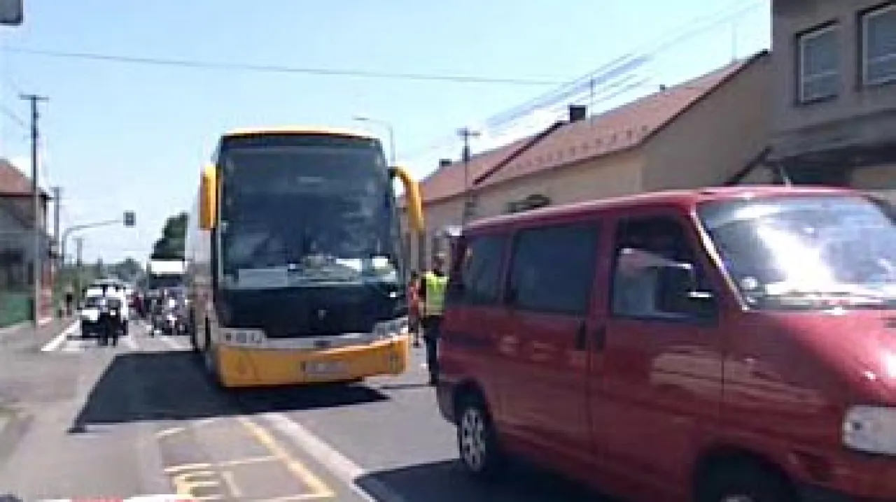 Opravy mostu zkomplikují provoz ve Frýdku-Místku — ČT24 — Česká televize