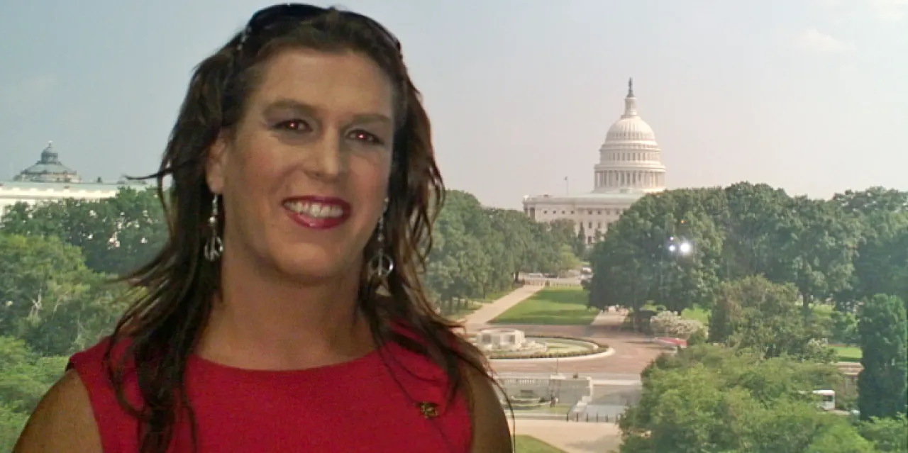 Nejsem ani Barbar Conan, ani Barbie – říká exčlen SEALs přeoperovaný na ...