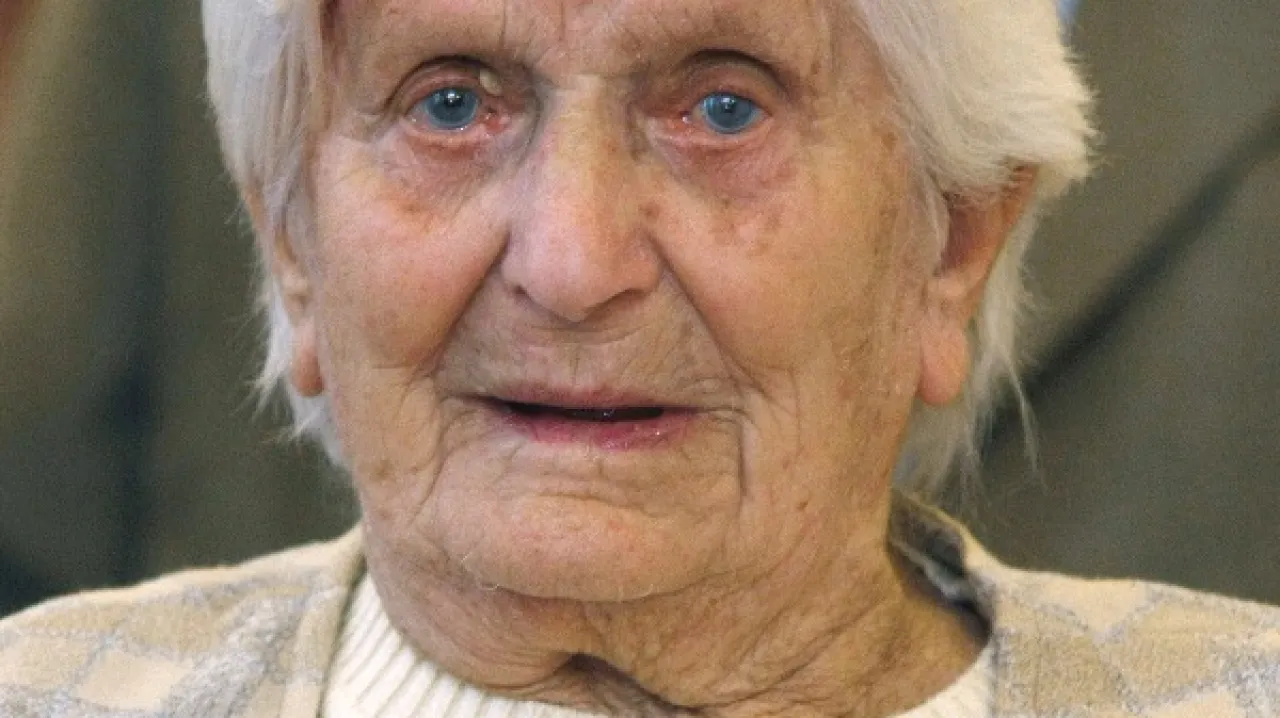 Ve 107 letech zemřela nejstarší žena v Česku — ČT24 — Česká televize