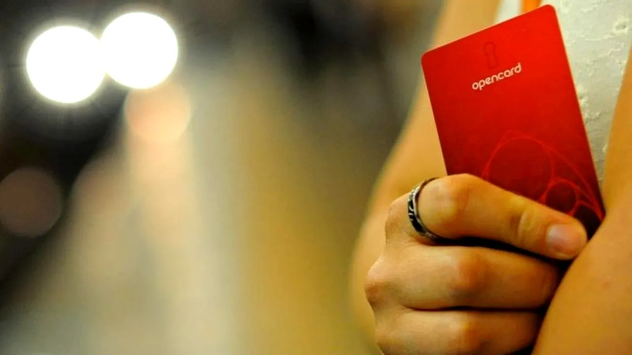 Expolicisté k Opencard: Magistrát o policejní prohlídce dopředu věděl — ČT24 — Česká televize