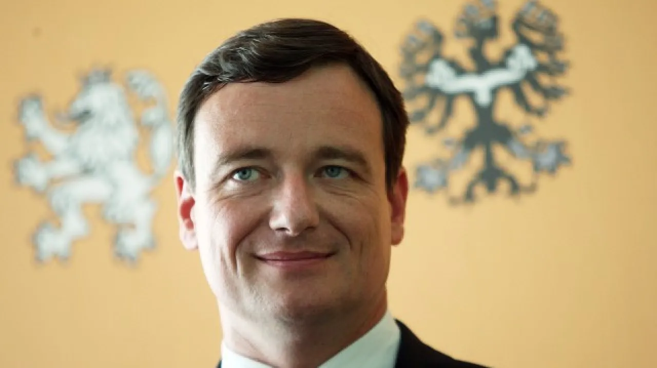 Rath by mohl na svobodě ovlivňovat svědky, bojí se Martinec — ČT24 ...