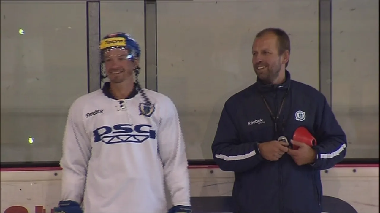 Vicemistři ze Zlína vyjeli poprvé na led — ČT24 — Česká televize