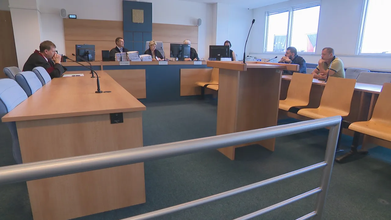 Soud odmítl znovu otevřít kauzu Maslákova gangu. Původní proces provázely konflikty v soudní ...