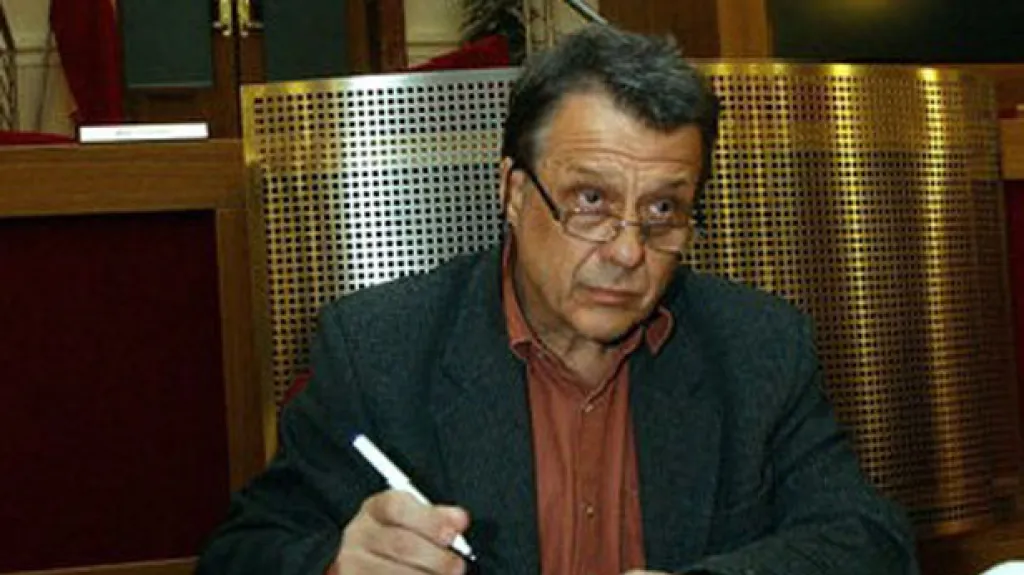 „Zůstal jsem marxistou,“ říká Petr Uhl — ČT24 — Česká televize