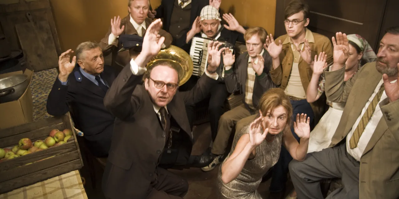 Operaci Dunaj by bylo lepší nechat až na polárkový dort — ČT24 — Česká ...