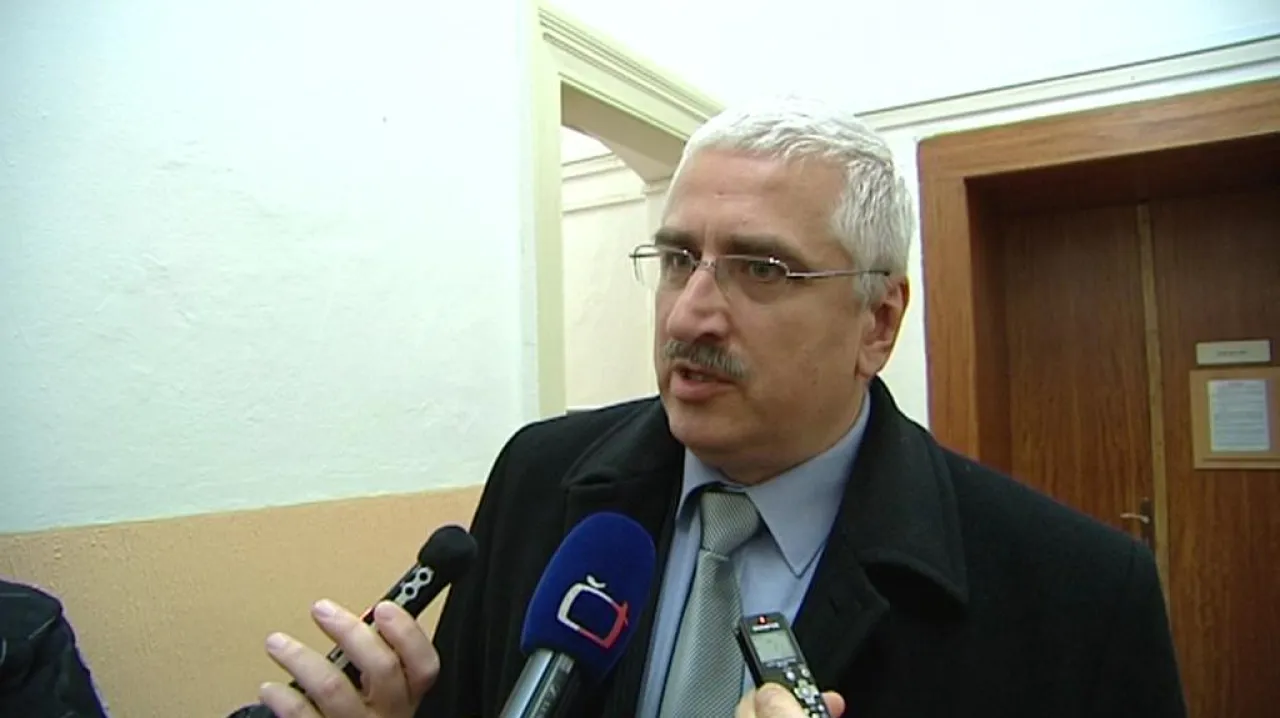 Soud zbavil Trpáka obžaloby kvůli smrti novorozeněte — ČT24 — Česká ...