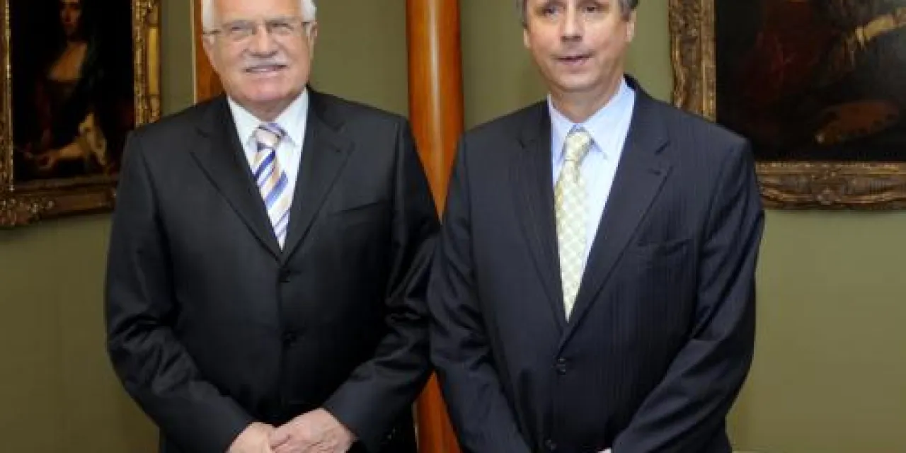 Fischer se sešel s Klausem, mluvili o summitu EU — ČT24 — Česká televize