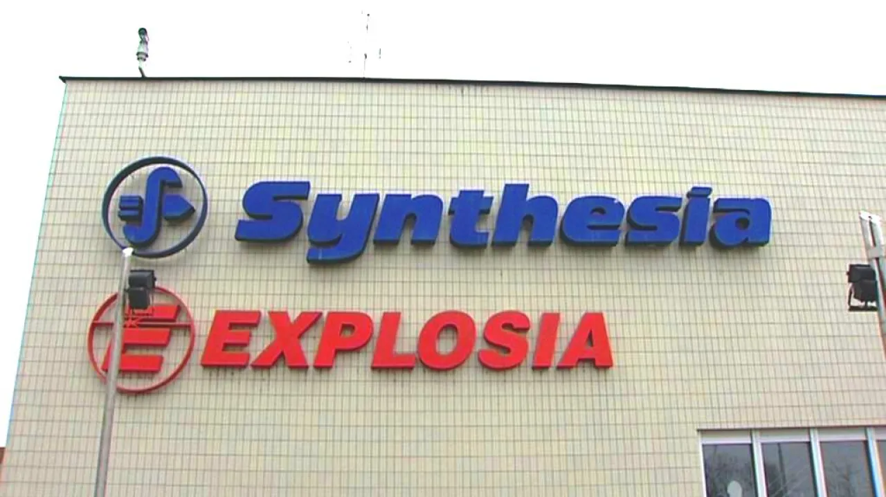 Explosia po výbuchu obnovila výrobu — ČT24 — Česká televize