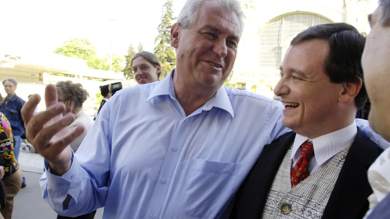 Rath si stěžuje u Ústavního soudu na prezidentovy výroky — ČT24 — Česká ...