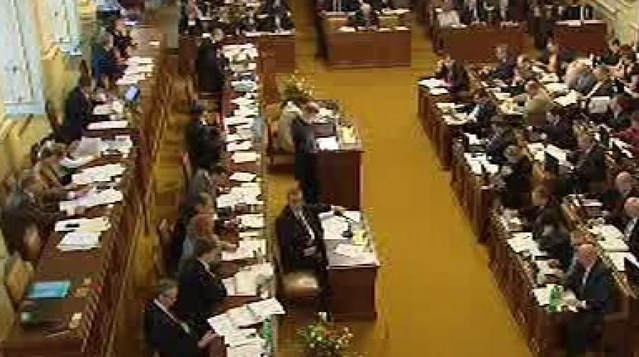 Sněmovna se letos blýskla několika rekordy — ČT24 — Česká televize