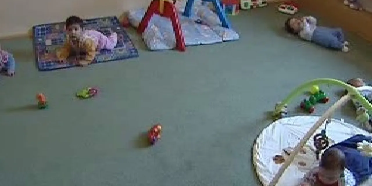 Projekt Zdravá rodina je šancí pro novorozence — ČT24 — Česká televize