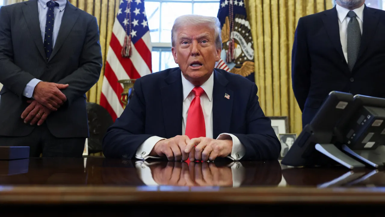 Trump chce prodávat zlaté karty umožňující za pět milionů dolarů trvalý ...