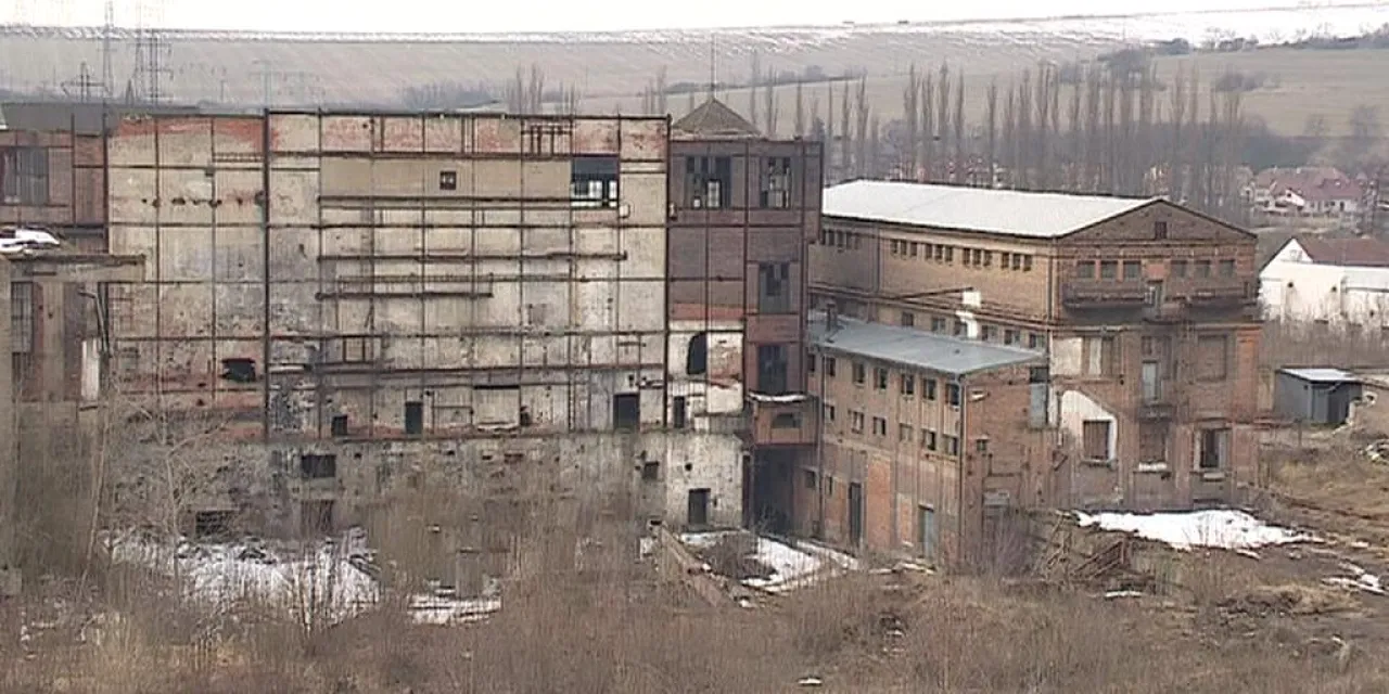 Sto let elektrárny v Oslavanech — ČT24 — Česká televize