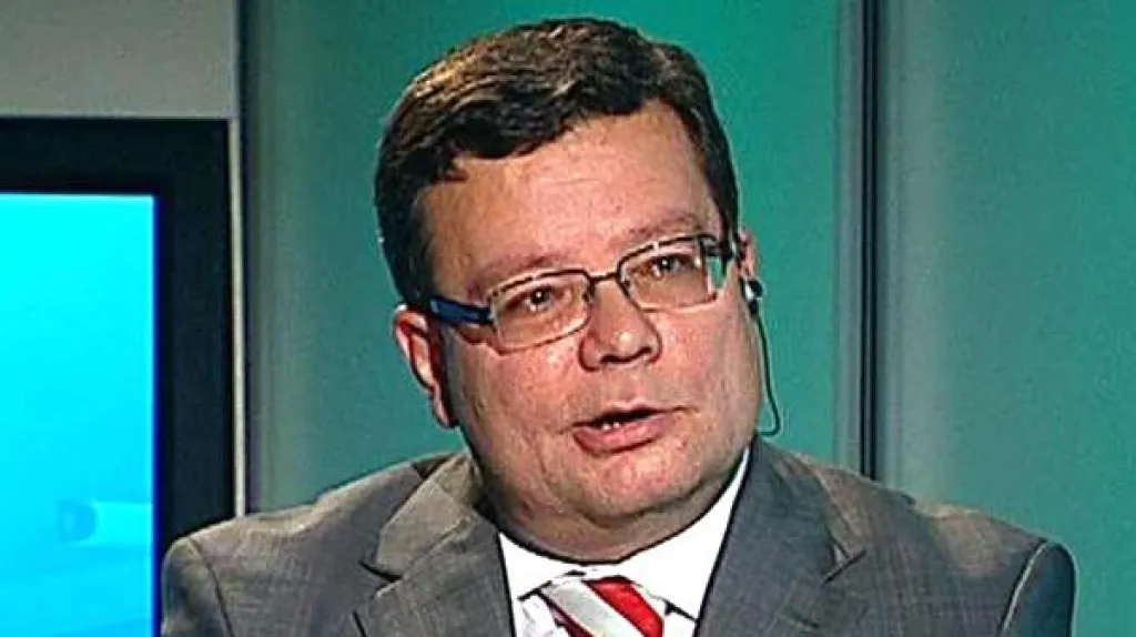 Vondra: Nechci prostředníky při nákupu armádních zakázek — ČT24 — Česká ...