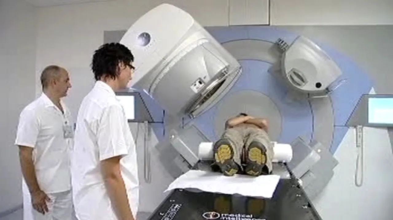 Vědci varují: Na rentgen kyčle a pánve se nedá zcela spoléhat — ČT24 ...