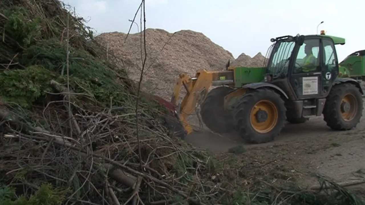 Brněnská kompostárna jede jen na třetinový výkon — ČT24 — Česká televize