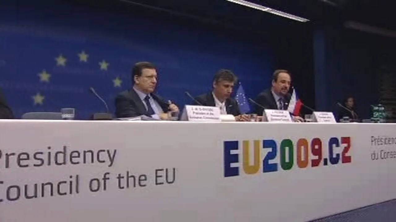 České předsednictví EU stálo skoro 3,5 miliardy — ČT24 — Česká televize