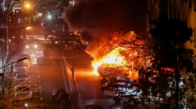 „Viděl jsem peklo.“ Íránci popisují kulometnou palbu a pach krve v ...