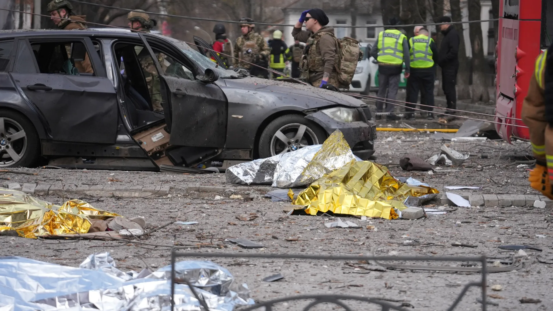 Ruské rakety v Sumách zabily přes třicet lidí — ČT24 — Česká televize