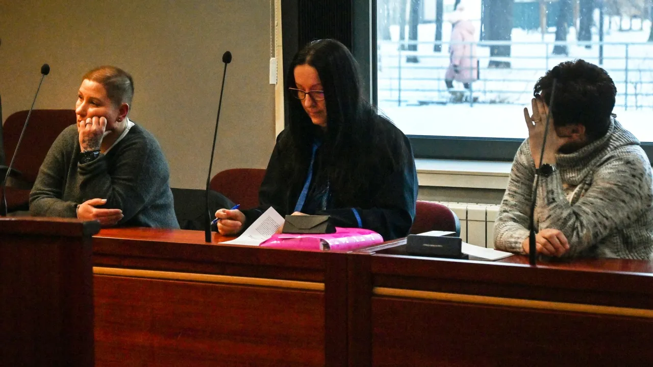 Soud zprostil viny ošetřovatelky z domova pro seniory Slunečnice v Ostravě obžalované z týrání ...