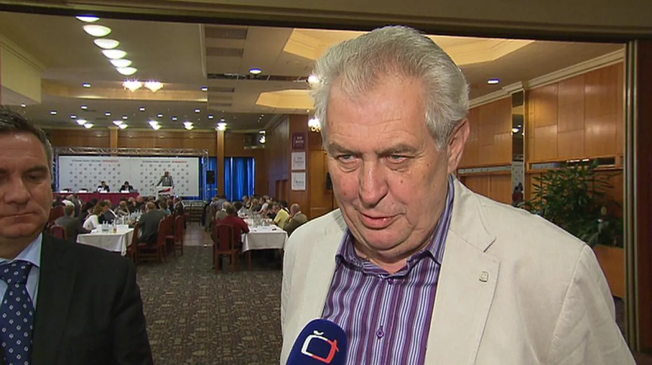 Zemanovci vsadí na internet, Suverenita na Bobobus a buchty — ČT24 ...