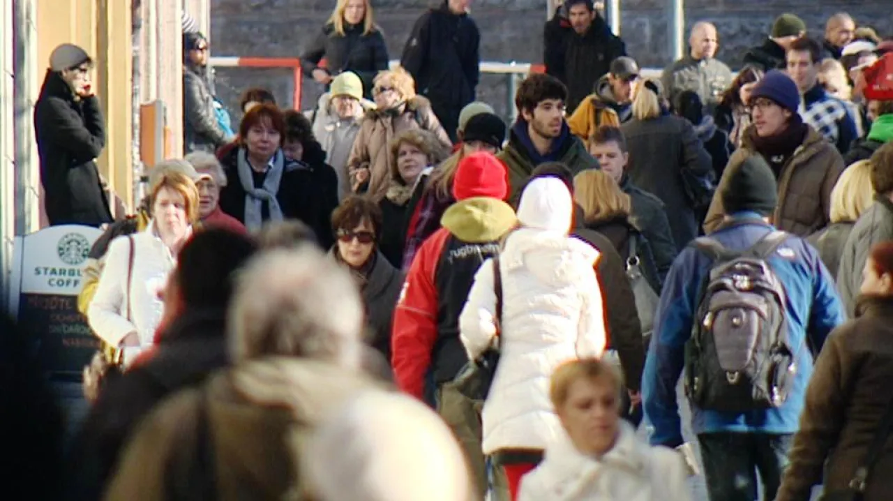 STEM: Třetina lidí by už nevolila stejnou stranu jako ve volbách — ČT24 ...