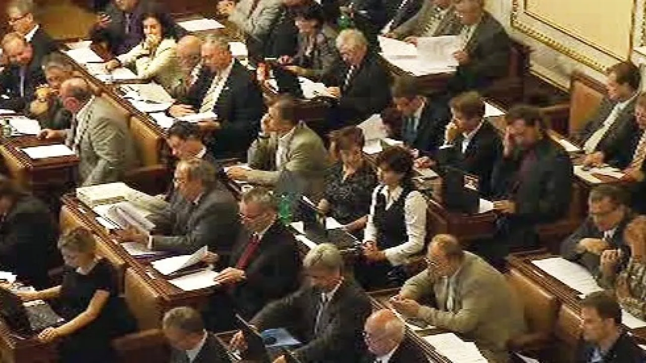 Na plzeňská práva si posvítí sněmovní komise — ČT24 — Česká televize