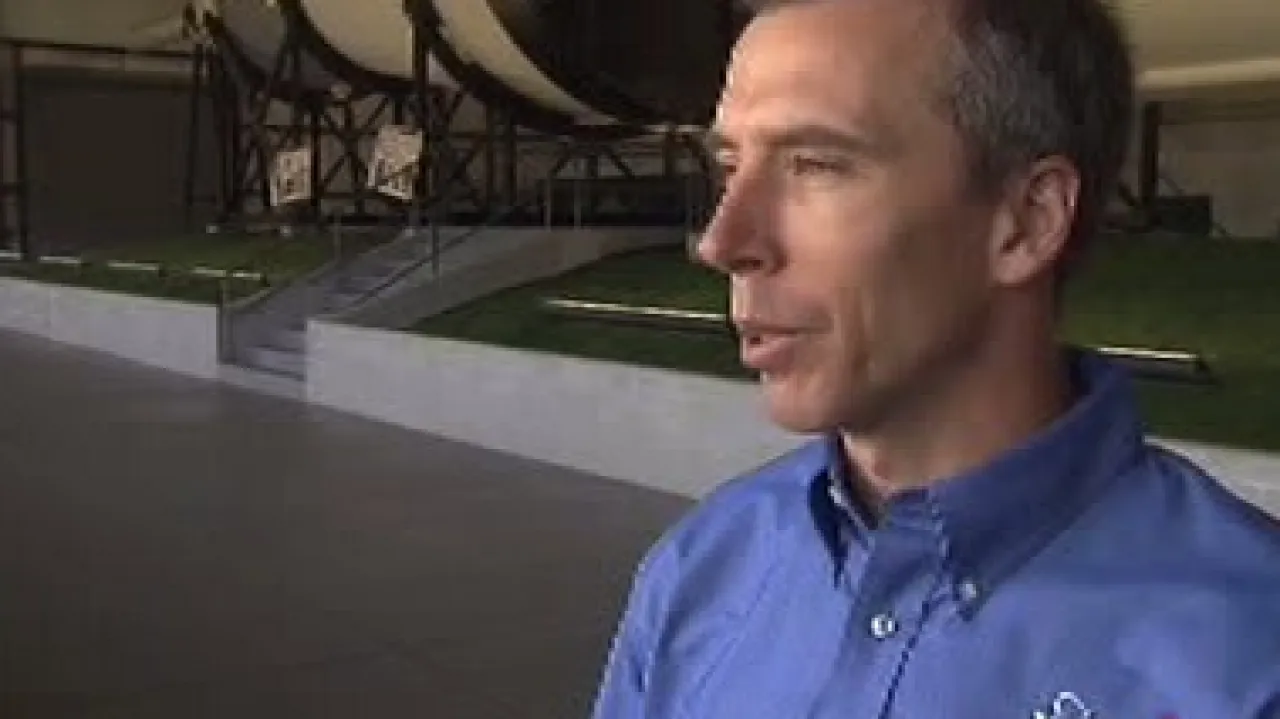 Andrew Feustel zanechal ve vesmíru českou stopu — ČT24 — Česká televize