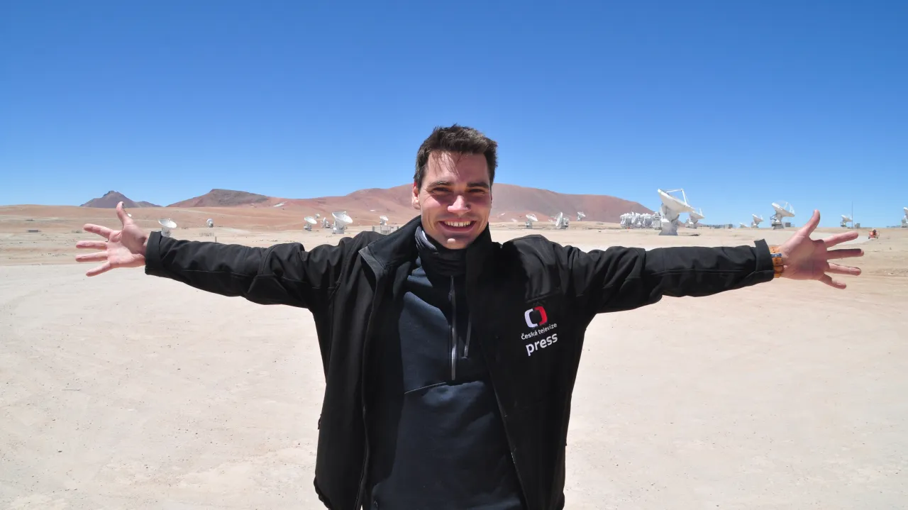 Daniel Stach je ve vesmíru. Po moderátorovi pojmenovali planetku mezi ...