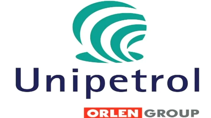 Unipetrol zastavil zpracování ropy v pardubickém Paramu — ČT24 — Česká ...