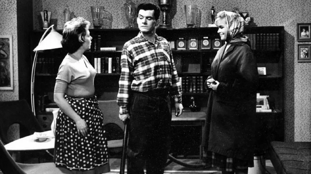 Seriál Rodina Bláhova: Trhák vysílaný v přímém přenosu — ČT24 — Česká ...