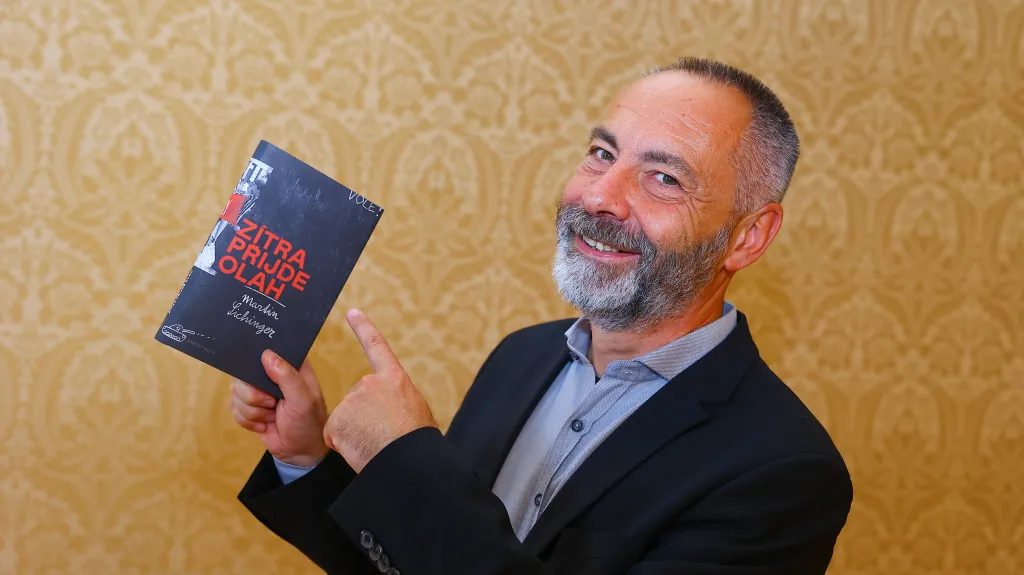 Bylo nás pět v normalizaci. Knižní klub podruhé ocenil Martina ...