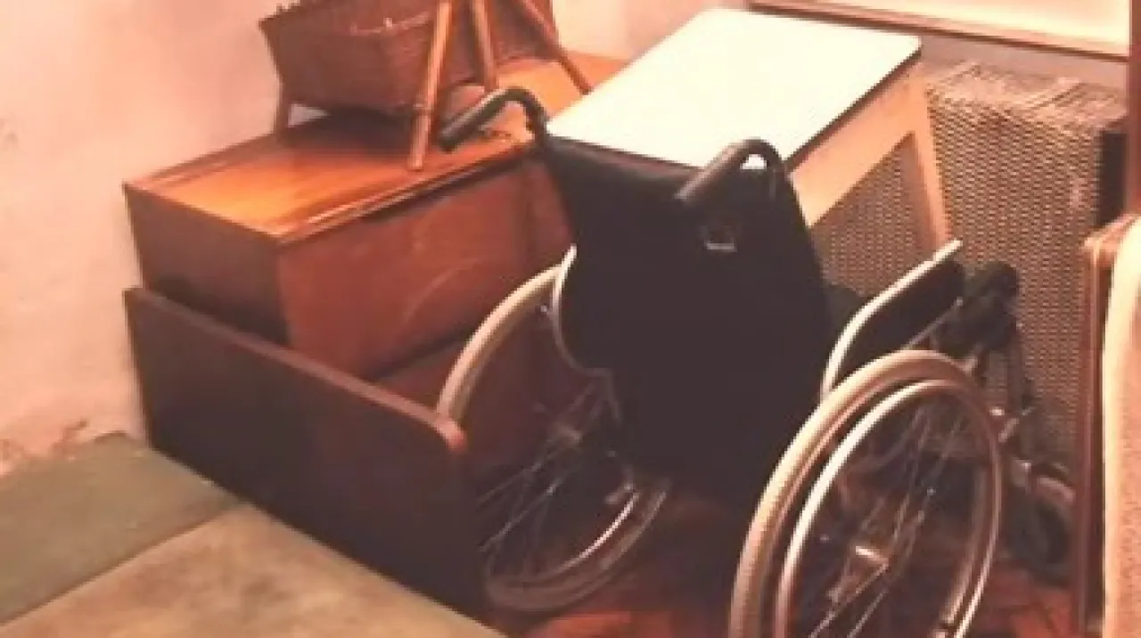Vzala si do péče známou. Pak ji začala týrat a okrádat — ČT24 — Česká ...