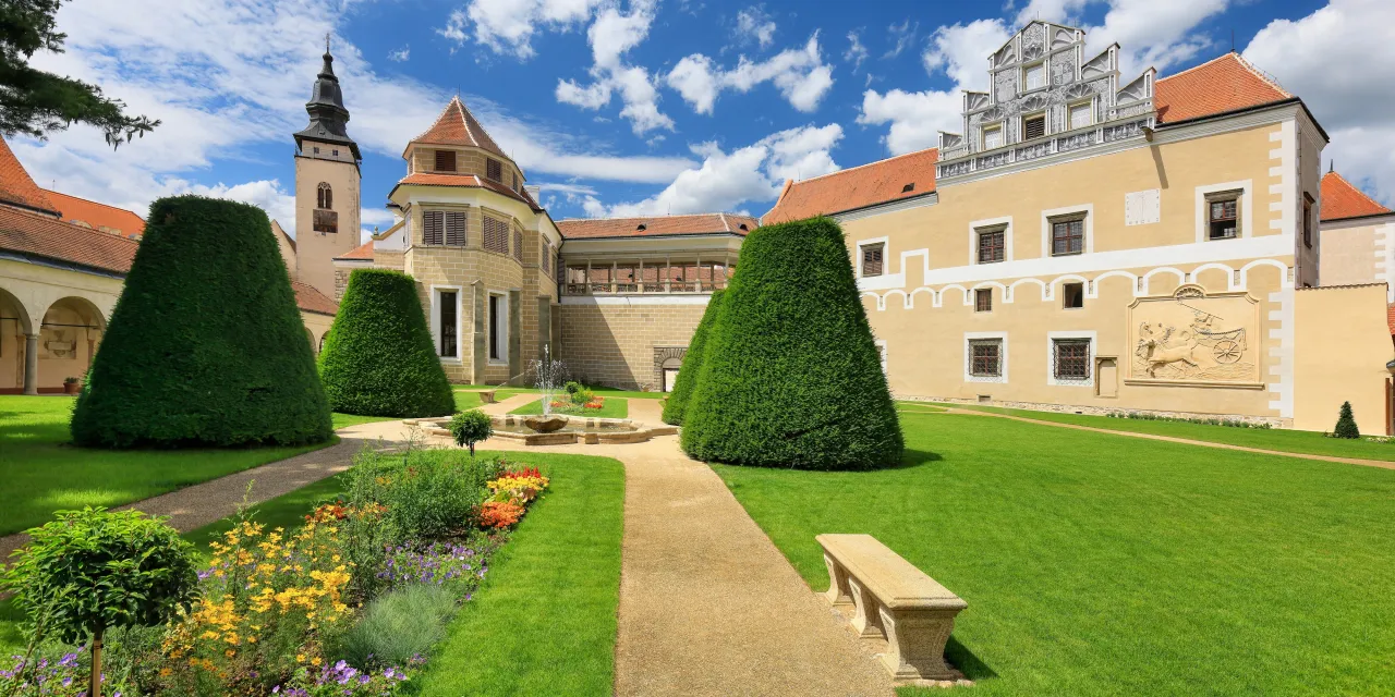 Zámek Telč otevírá po rekonstrukci i dosud utajené prostory. Přístupný zůstane celoročně — ČT24 ...