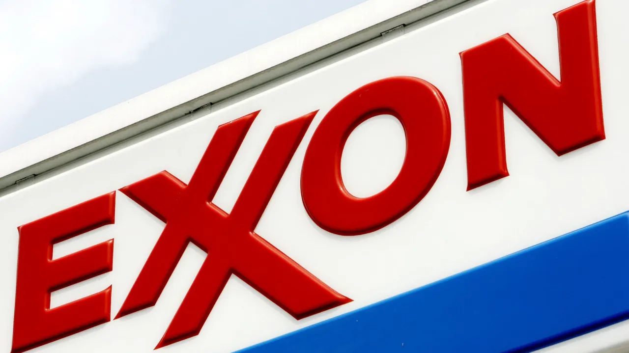 Exxon Mobil investuje 150 miliard dolarů do těžby ropy a plynu — ČT24 ...