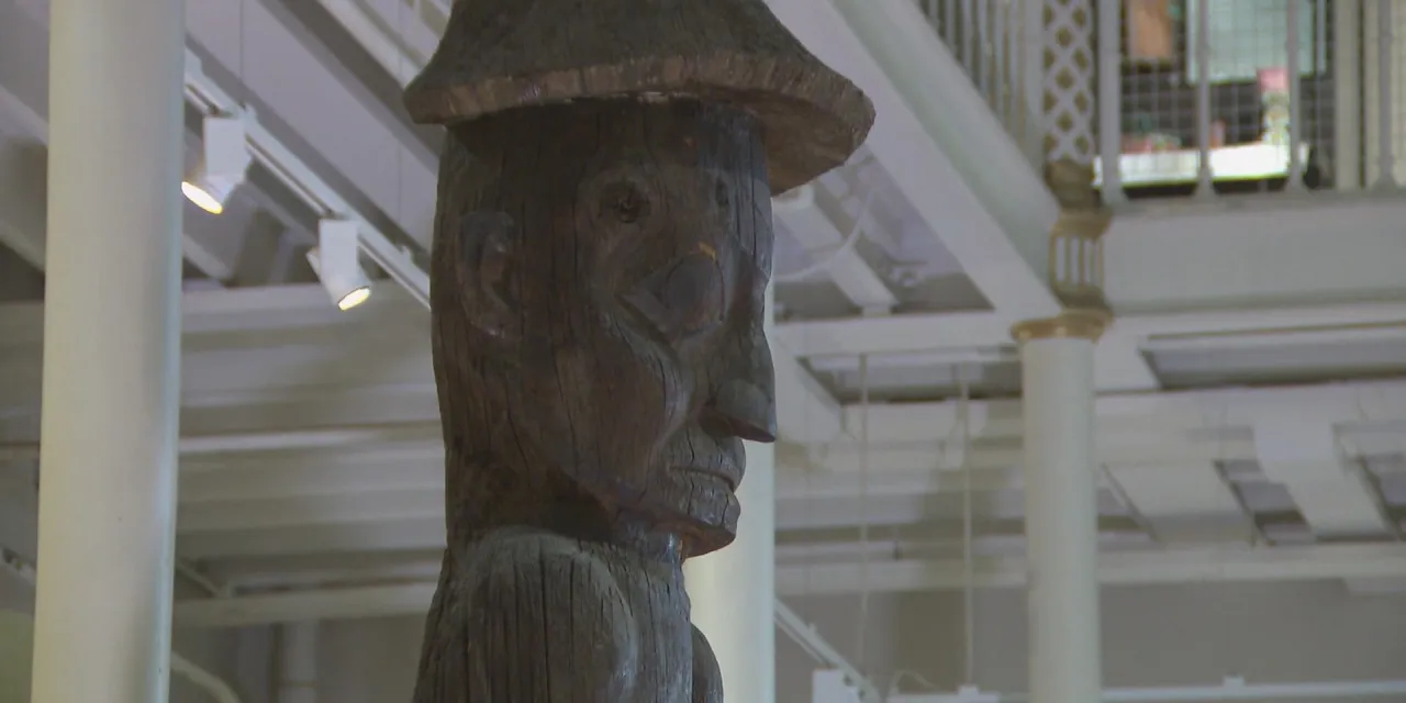 Kanadští indiáni dostanou zpět totem ze sbírek skotského muzea — ČT24 ...