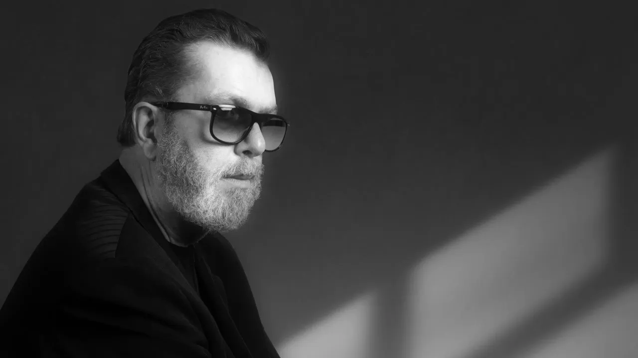 Richard Müller vydal album Čierna Labuť, Biela Vrana. „Působilo smutně ...