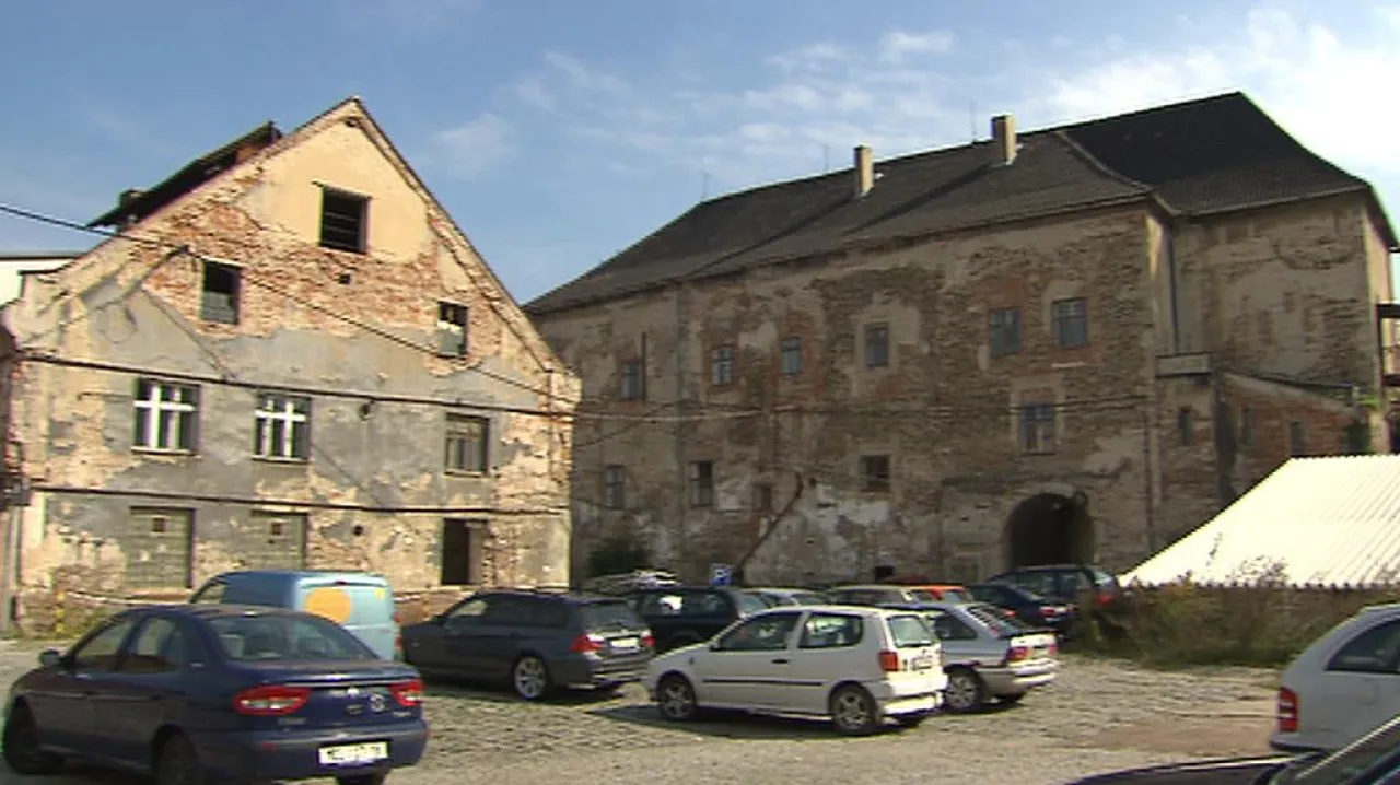 Kolín chce v zámku inkubátor pro podnikatele — ČT24 — Česká televize