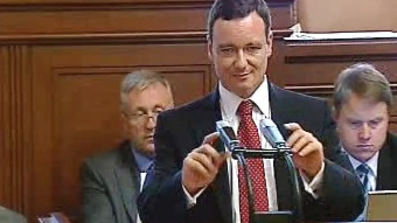 Rath podal návrh na zastavení transformace nemocnic, Julínka obvinil z ...